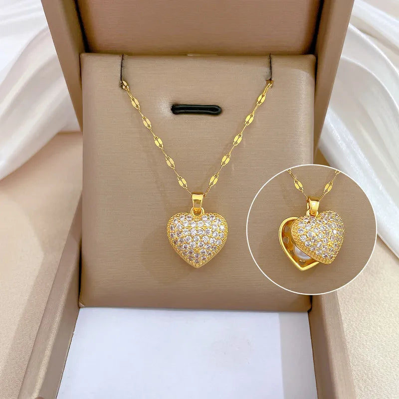 Colar Feminino Com Pingente de Coração Banhado a Ouro - Elegância ...